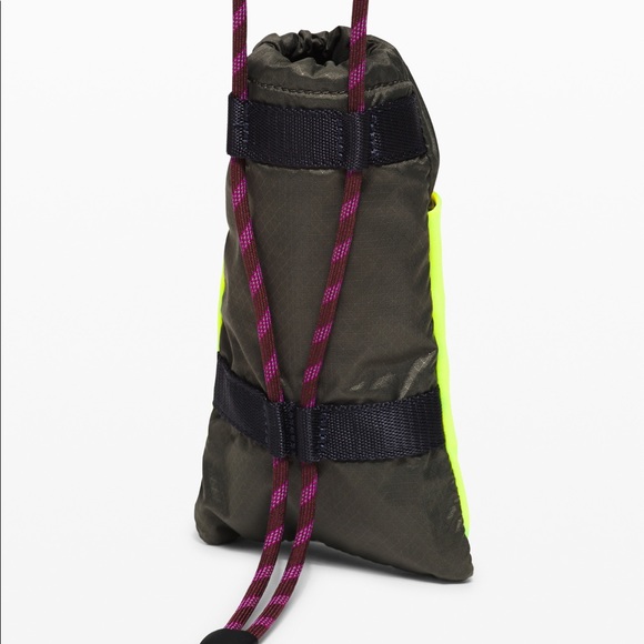 lululemon athletica | Accessories | New Lululemon Play Forward Cross ...
